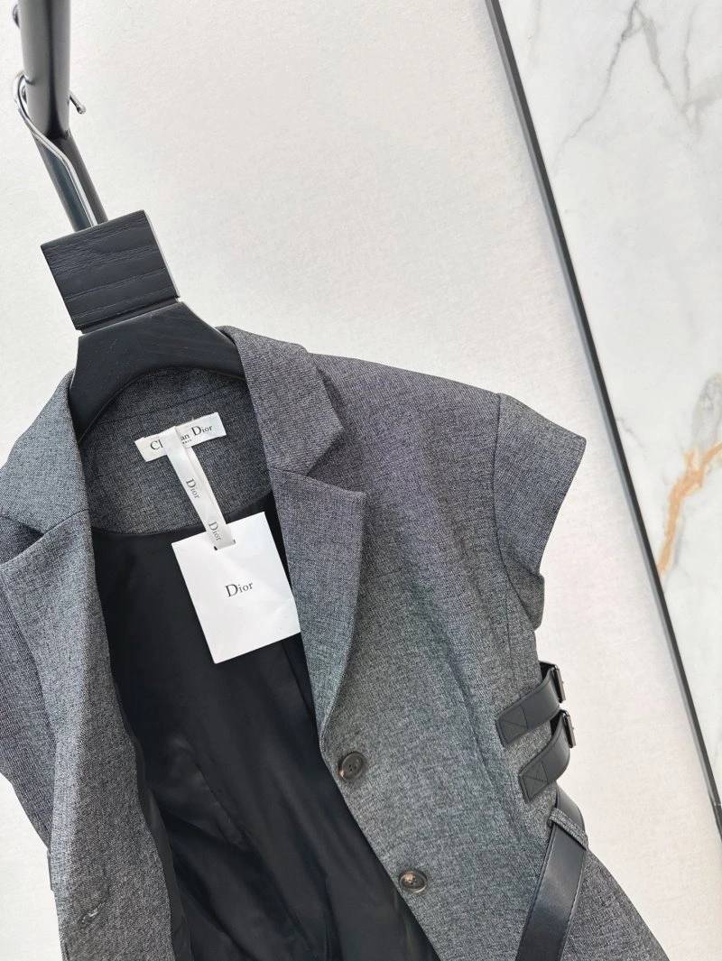 Accurate model Christian Dior Dress Suits