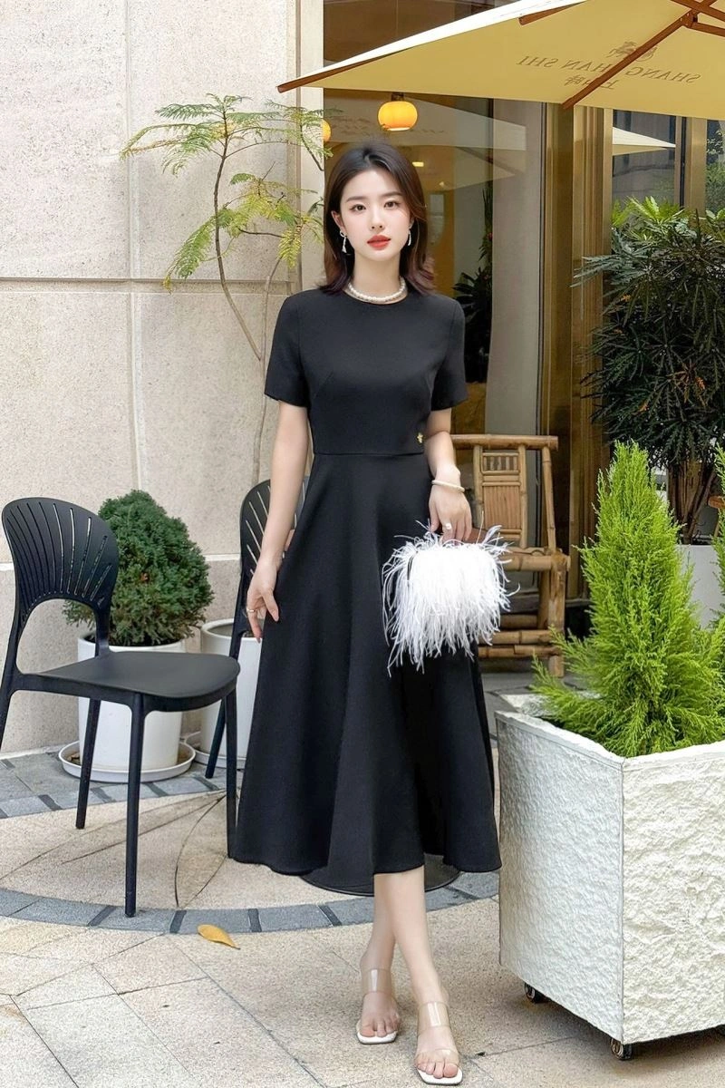 Inexpensive Christian Dior Dress