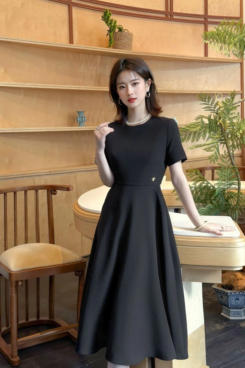 Inexpensive Christian Dior Dress