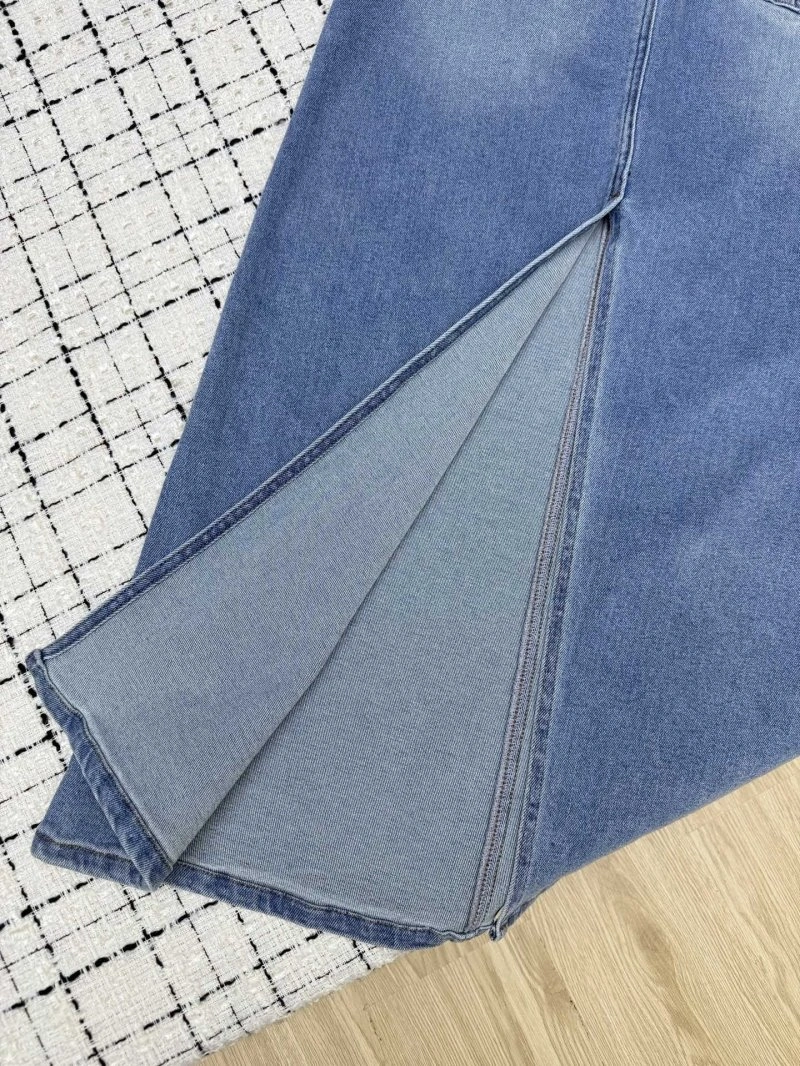 Low-cost Christian Dior Dress