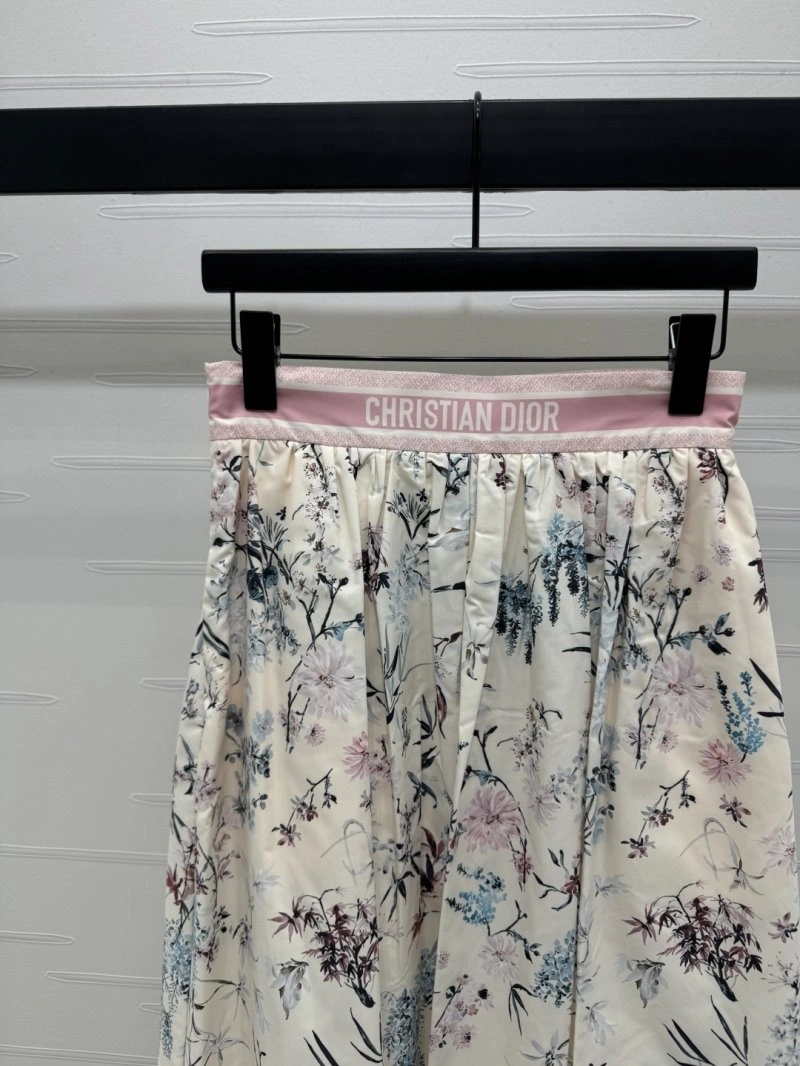 Accurate model Christian Dior Dress