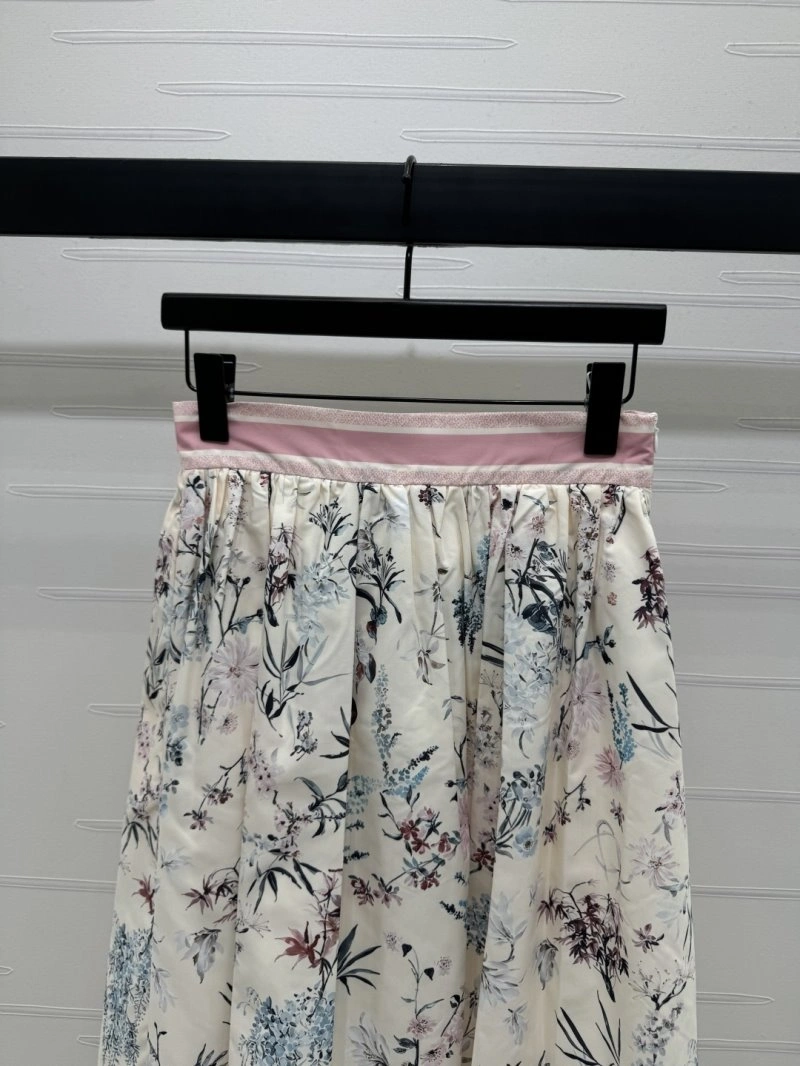 Accurate model Christian Dior Dress