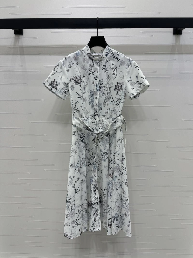 Low-cost Christian Dior Dress