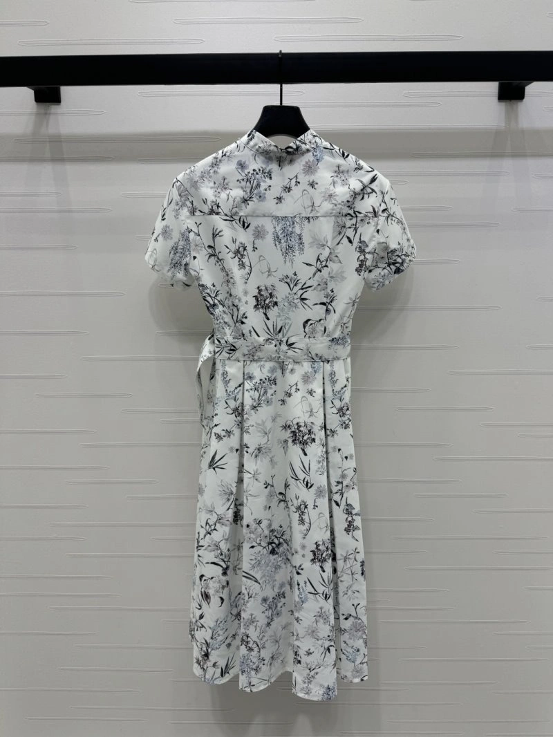 Low-cost Christian Dior Dress