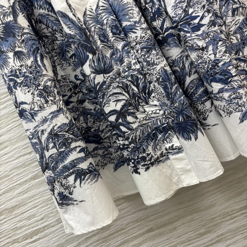 Low-cost Christian Dior Dress