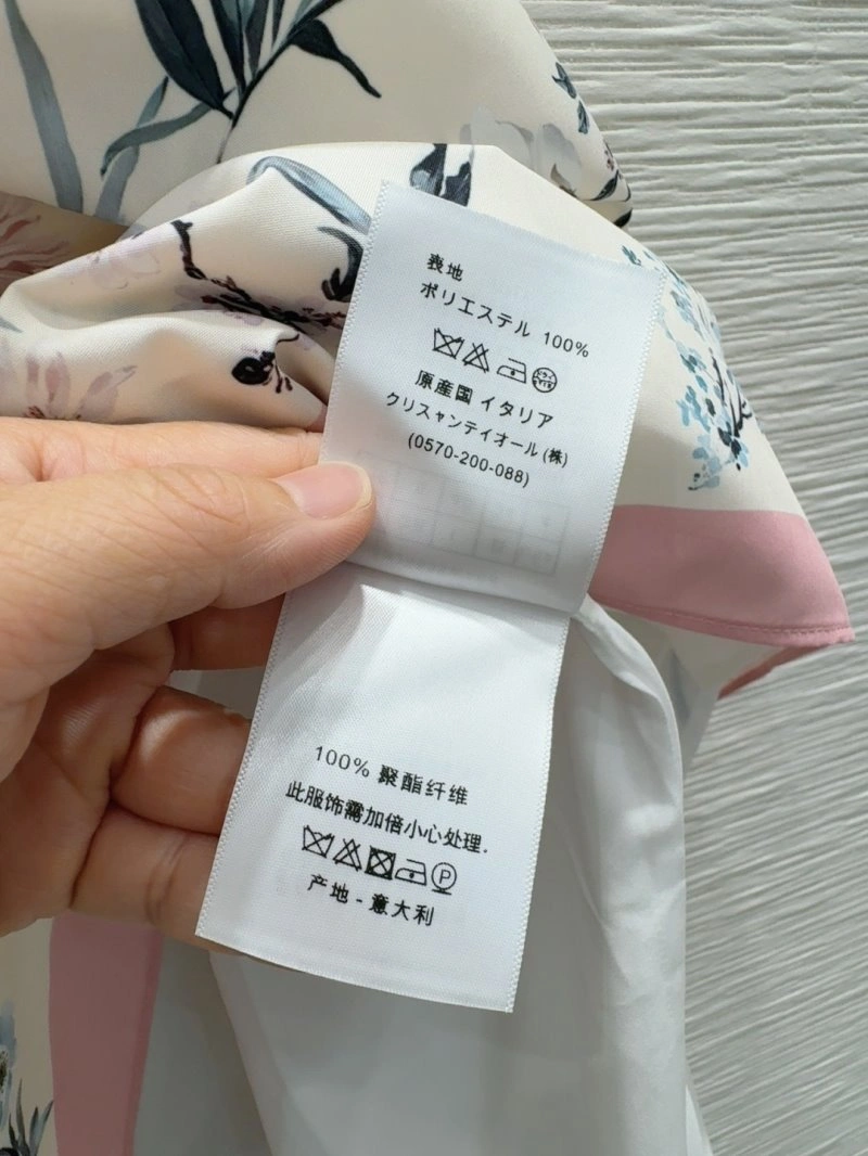 Low-cost Christian Dior Dress