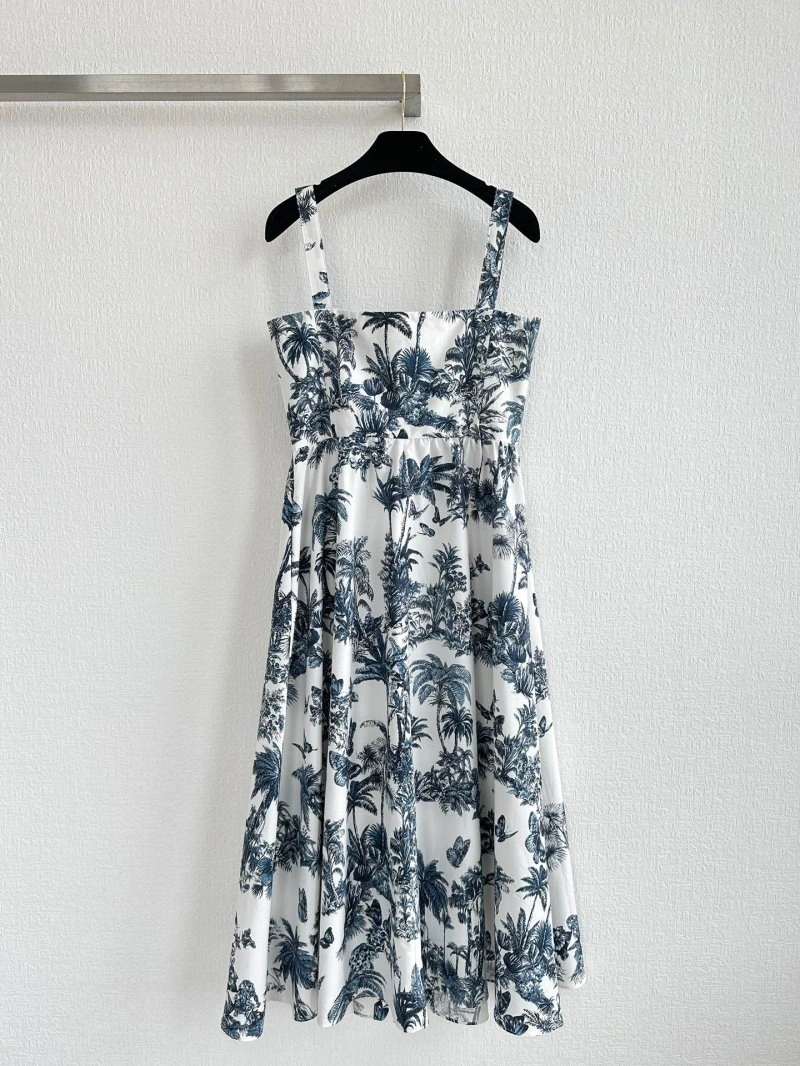 Low-cost Christian Dior Dress