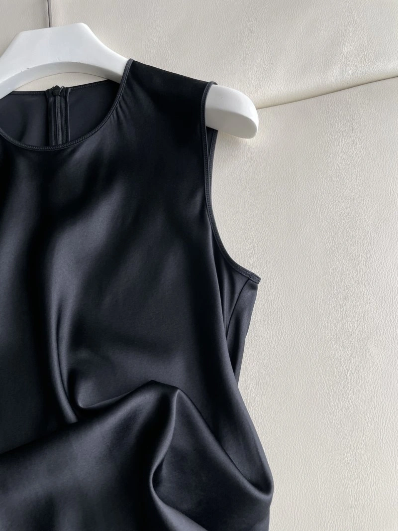 Indistinguishable Christian Dior Dress