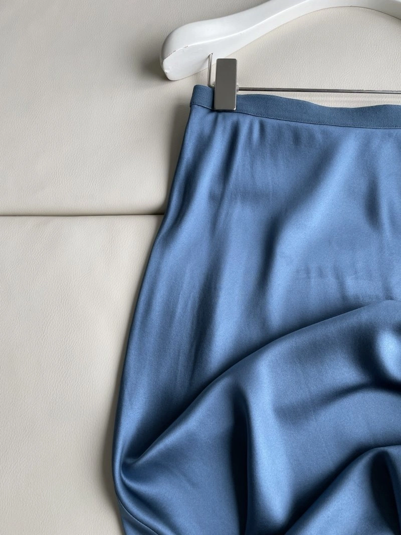 Low-cost Christian Dior Dress