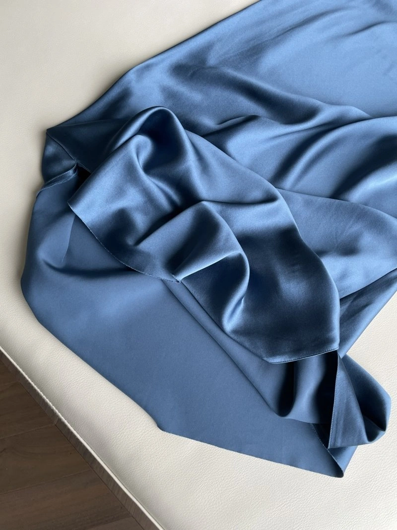 Low-cost Christian Dior Dress