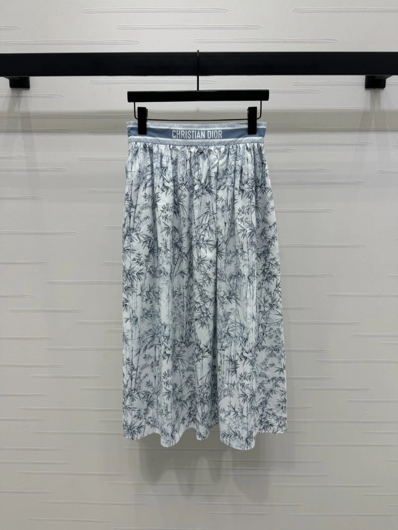 Low-cost Christian Dior Dress