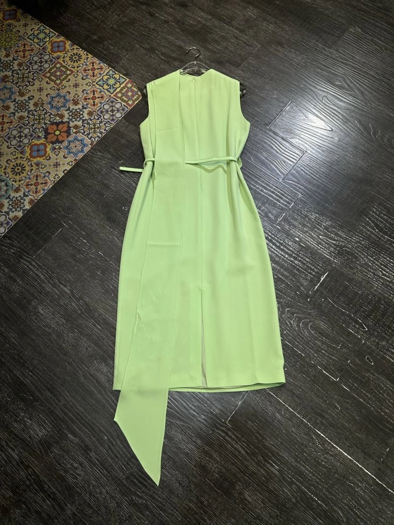 Low-cost Christian Dior Dress