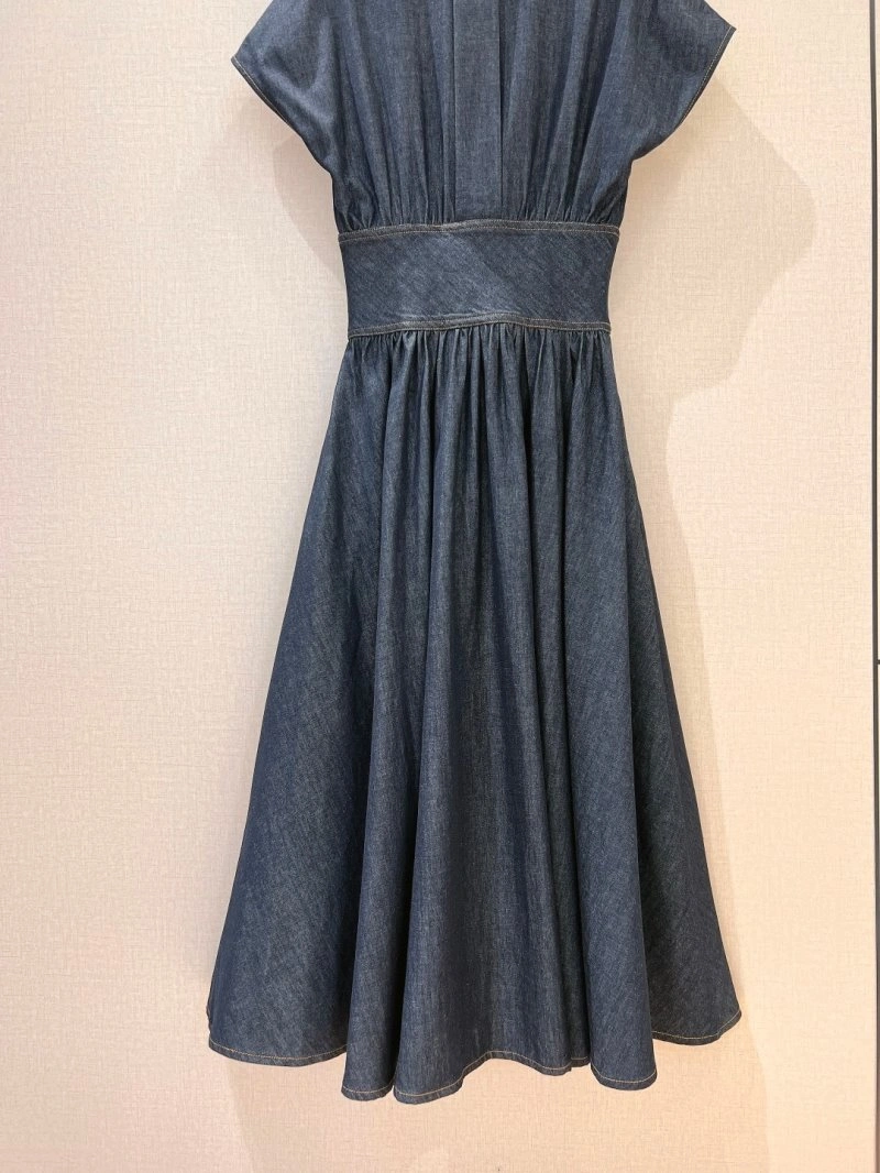 Inexpensive Christian Dior Dress