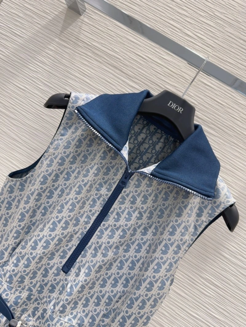 Accurate model Christian Dior Dress