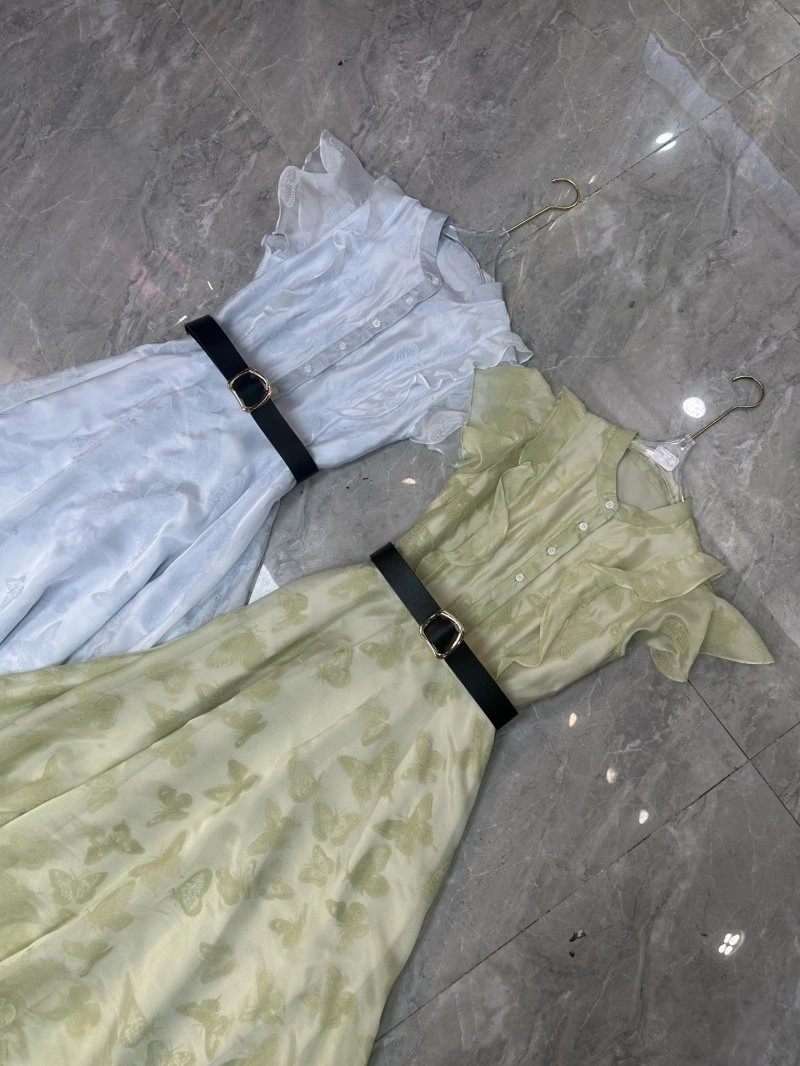 Low-cost Christian Dior Dress