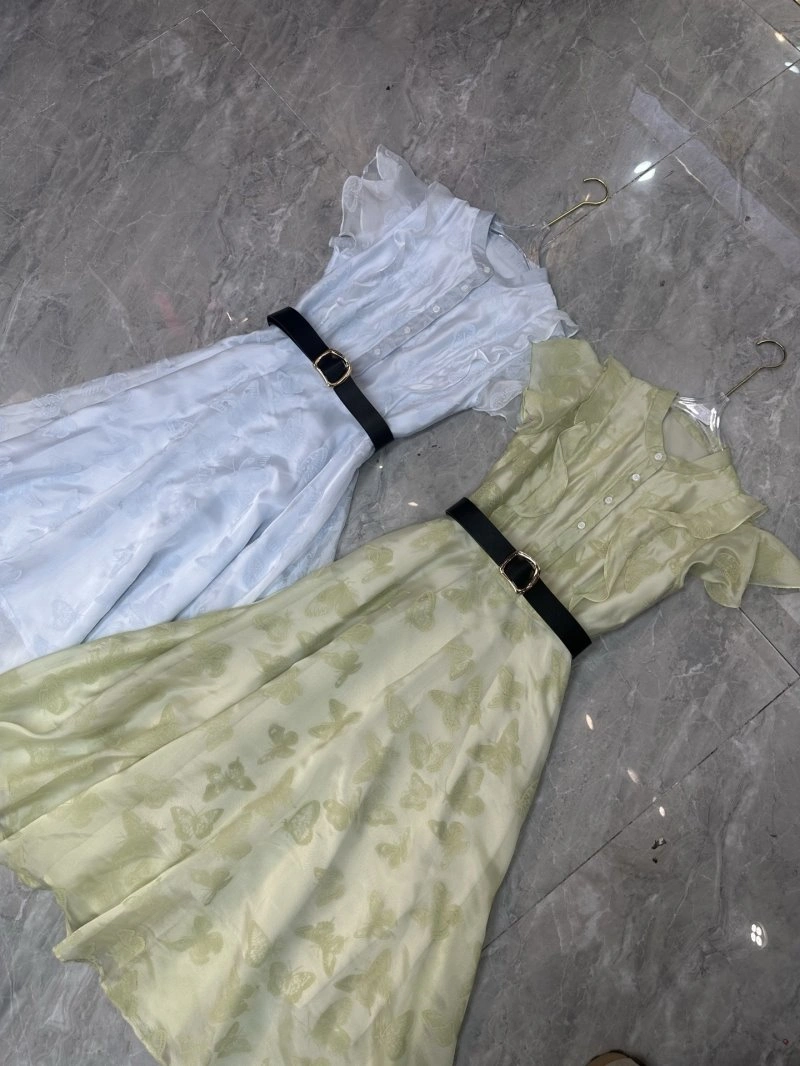 Low-cost Christian Dior Dress