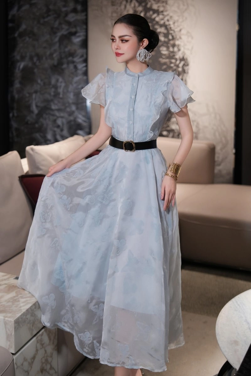 Low-cost Christian Dior Dress