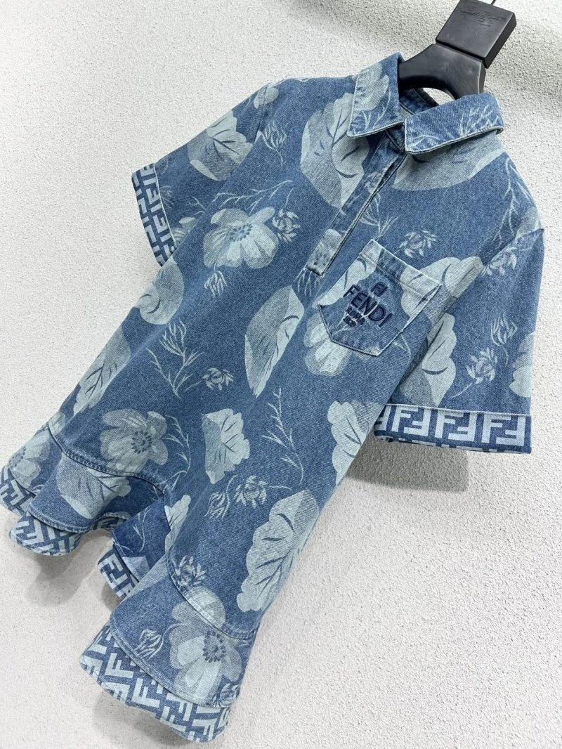 Low-cost Christian Dior Dress