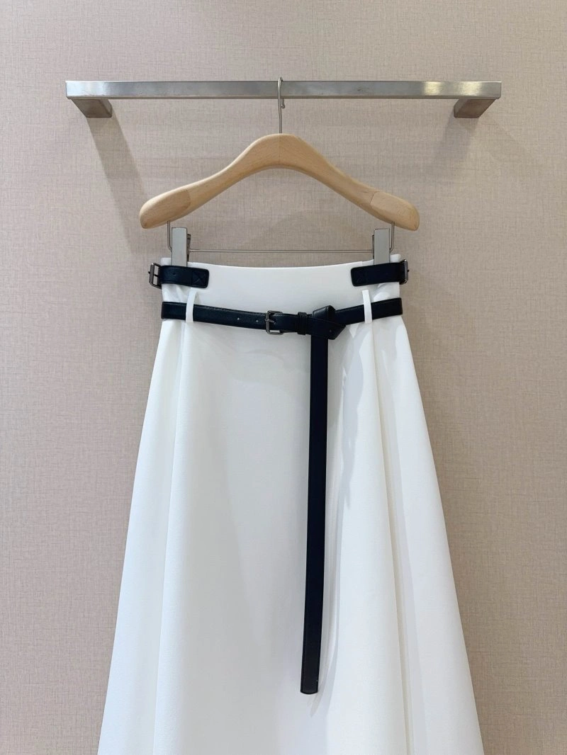 Low-cost Christian Dior Dress