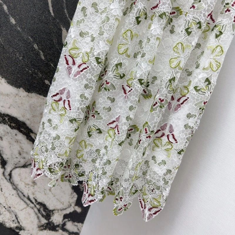 Low-cost Christian Dior Dress