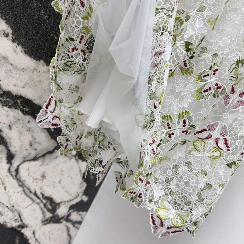 Low-cost Christian Dior Dress