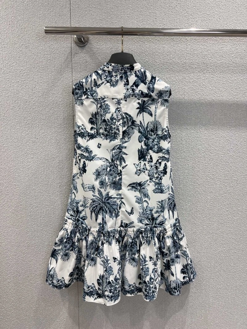 Low-cost Christian Dior Dress