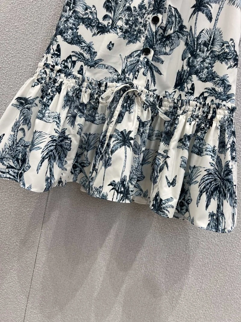 Low-cost Christian Dior Dress