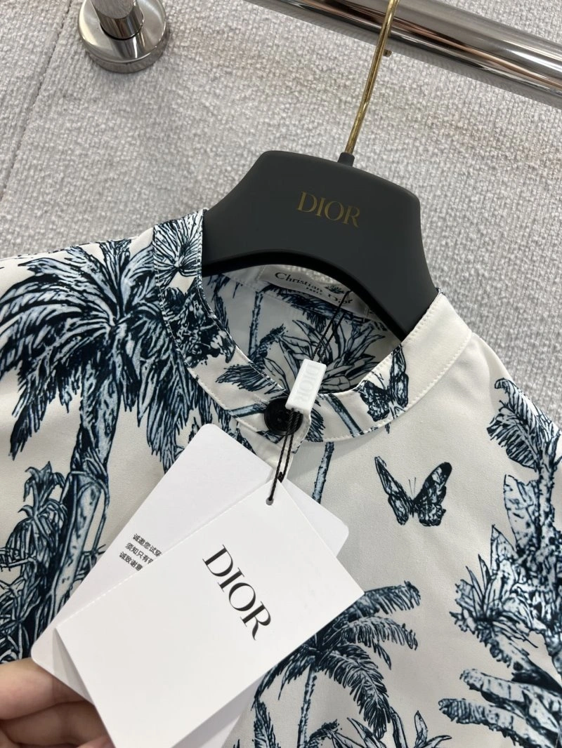 Low-cost Christian Dior Dress