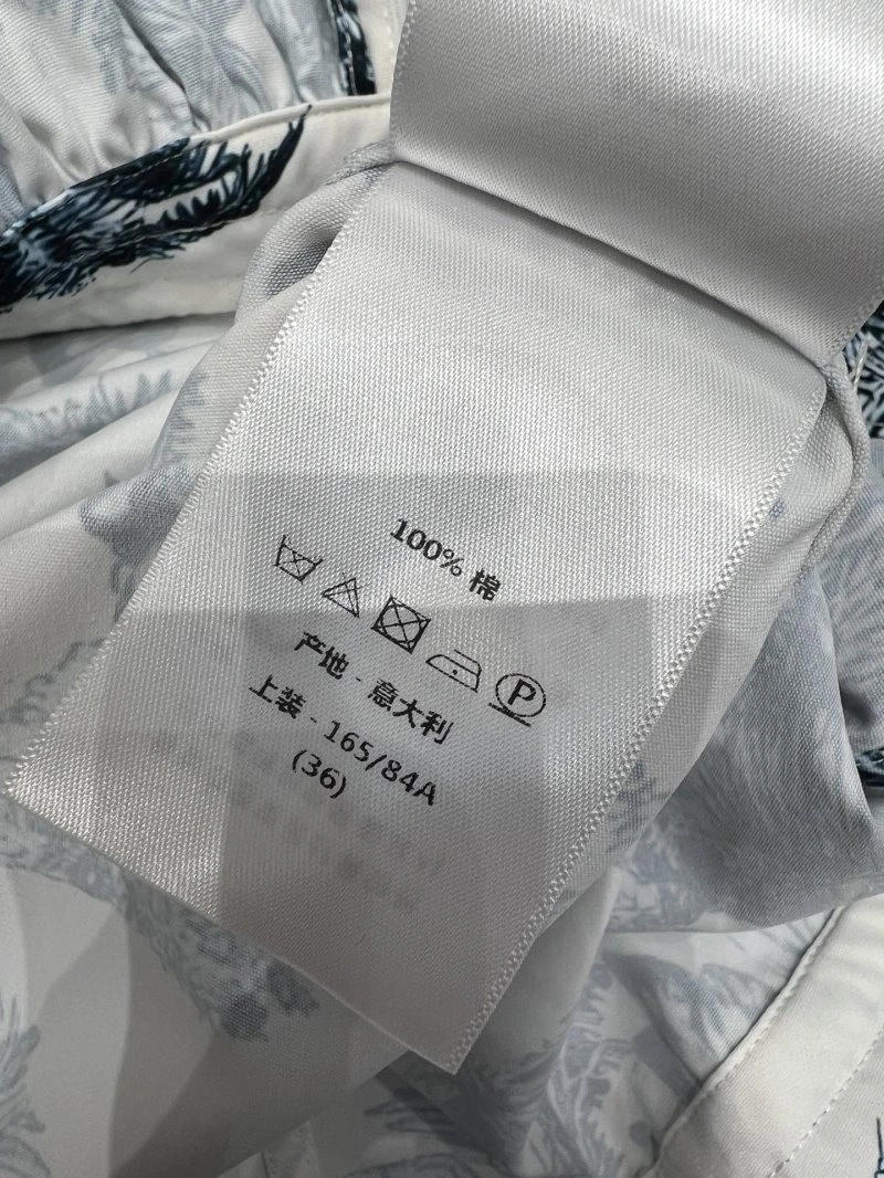 Low-cost Christian Dior Dress