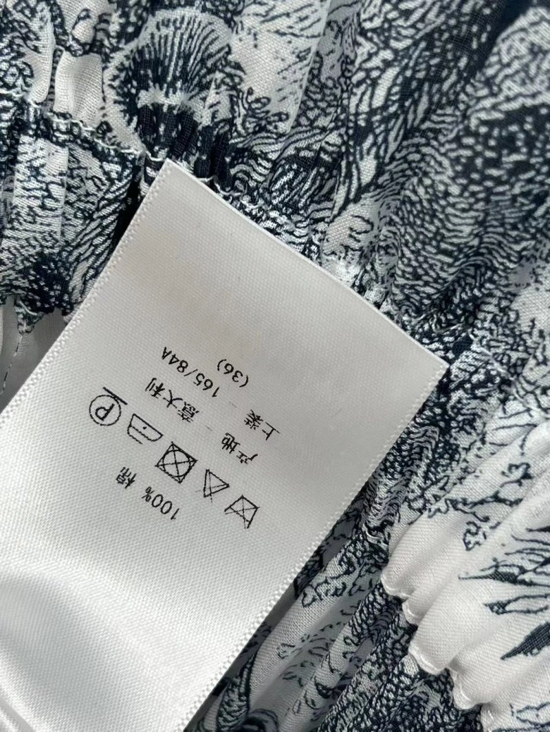 Low-cost Christian Dior Dress
