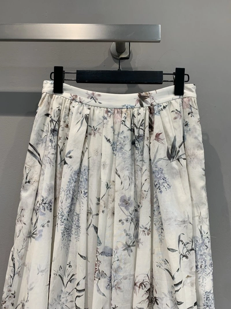 Low-cost Christian Dior Dress