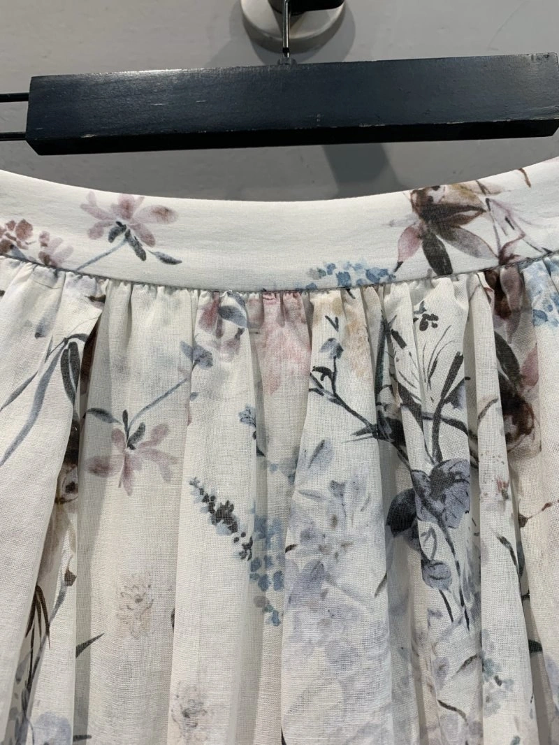 Low-cost Christian Dior Dress