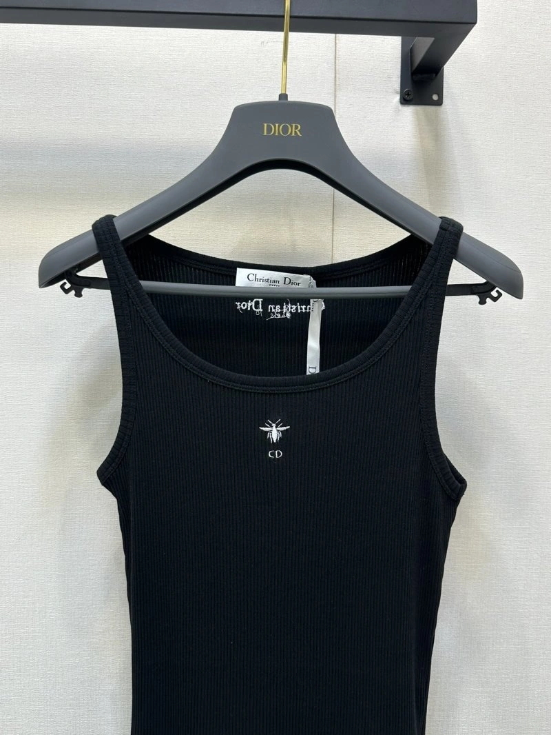 Low-cost Christian Dior Dress