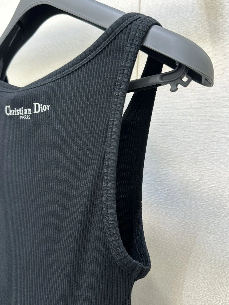 Low-cost Christian Dior Dress