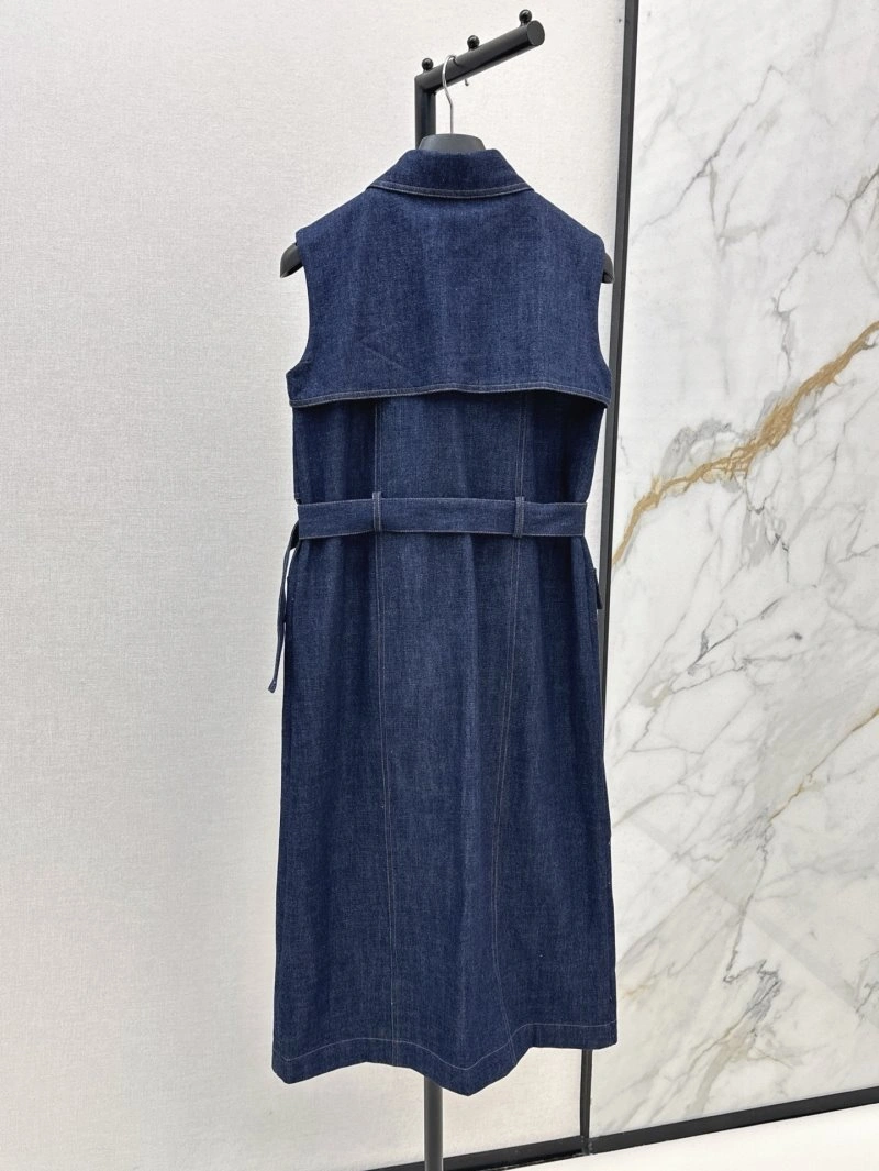 Budget-friendly Christian Dior Dress