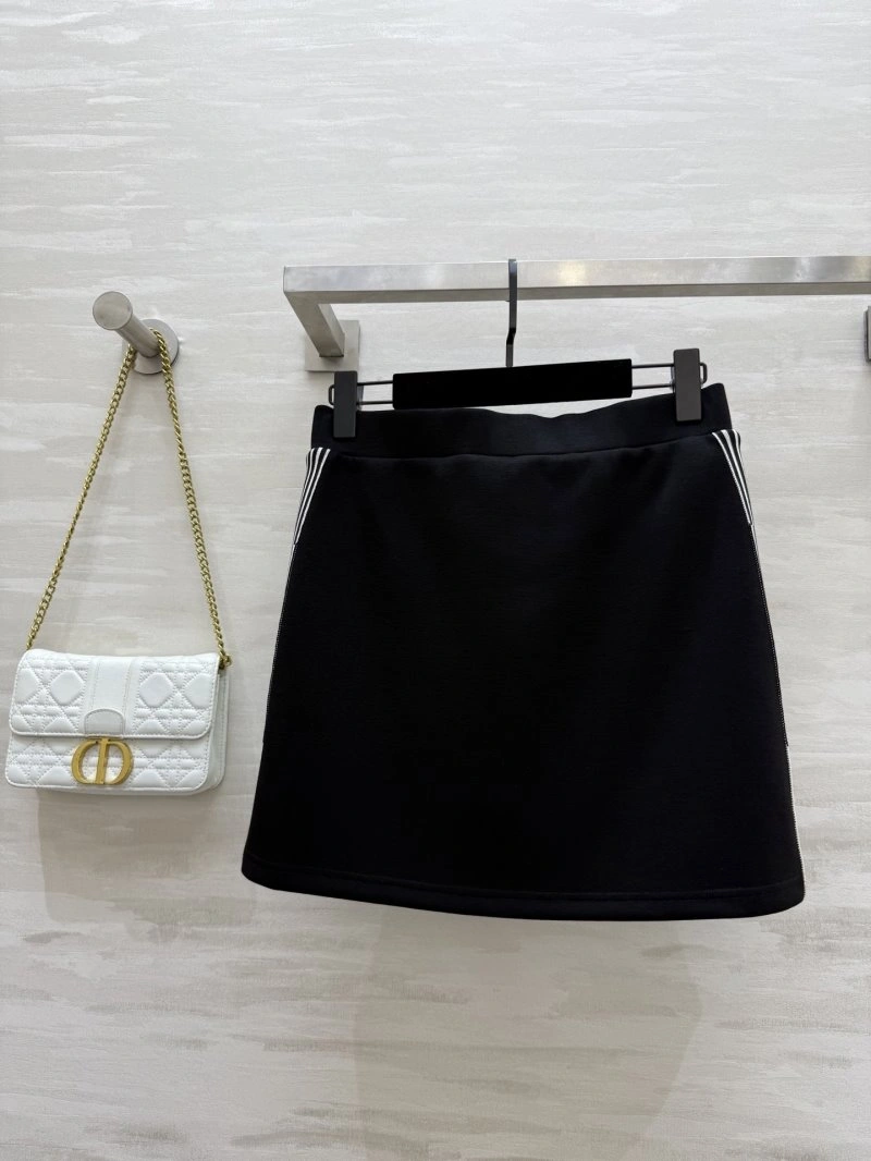Low-cost Christian Dior Dress
