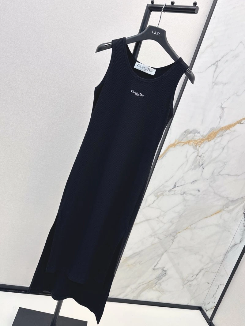Low-cost Christian Dior Dress