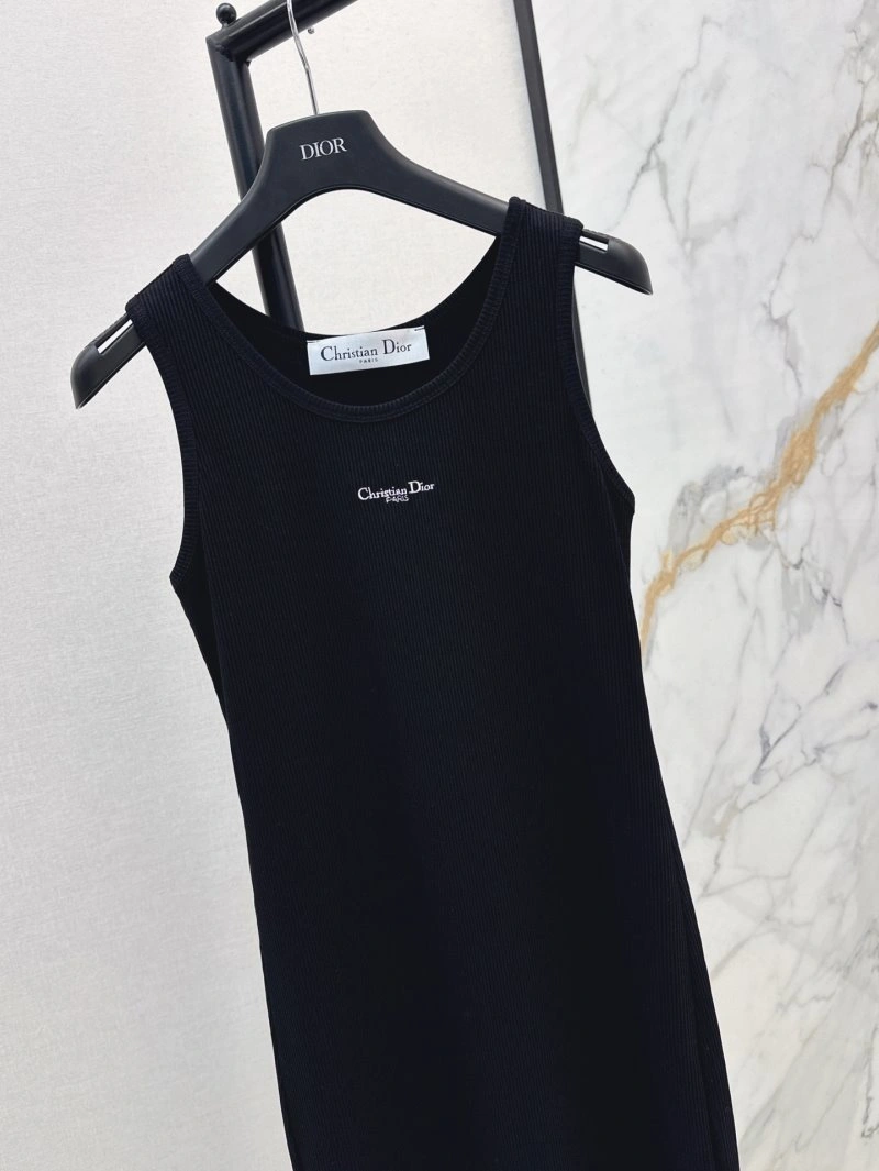 Low-cost Christian Dior Dress