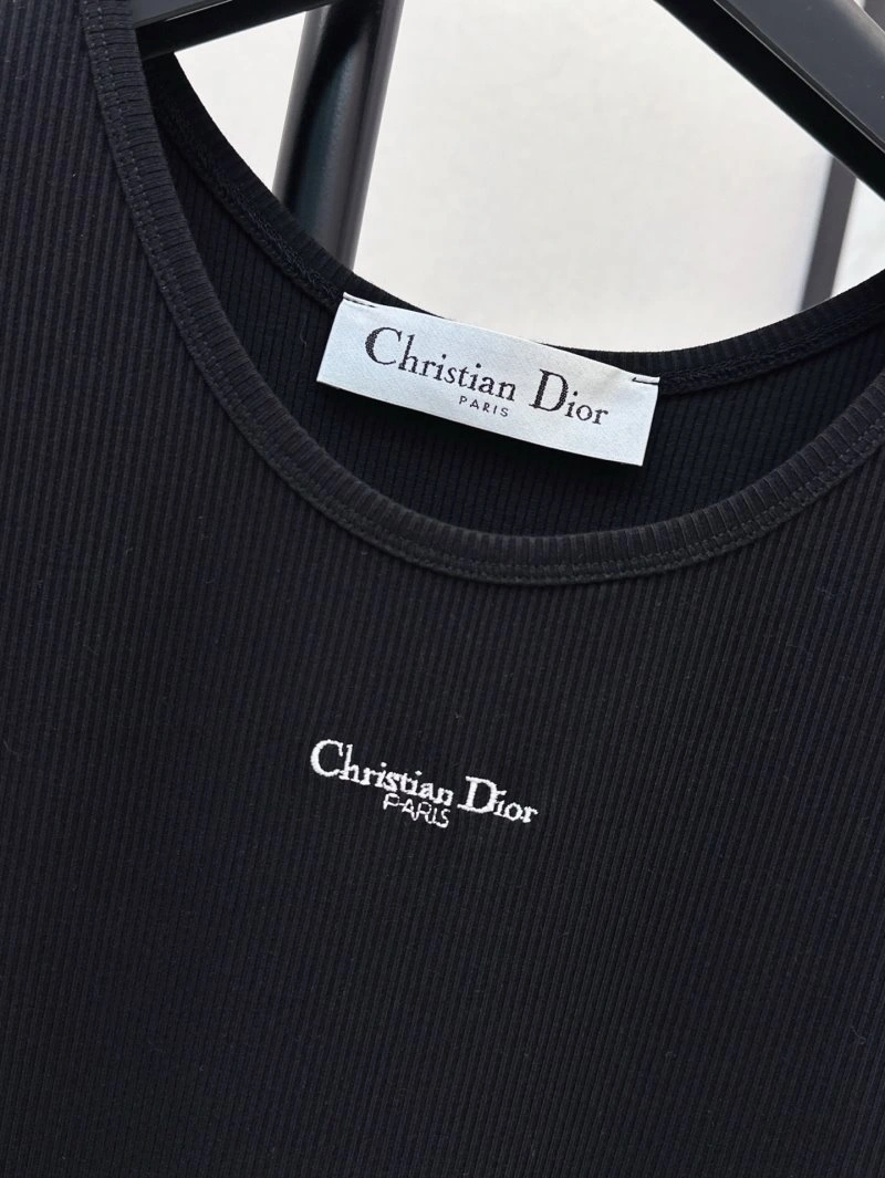 Low-cost Christian Dior Dress