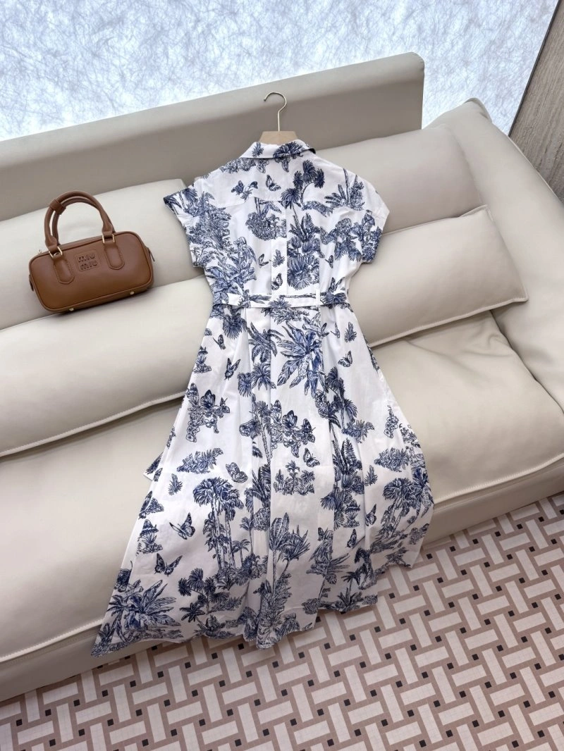 Low-cost Christian Dior Dress