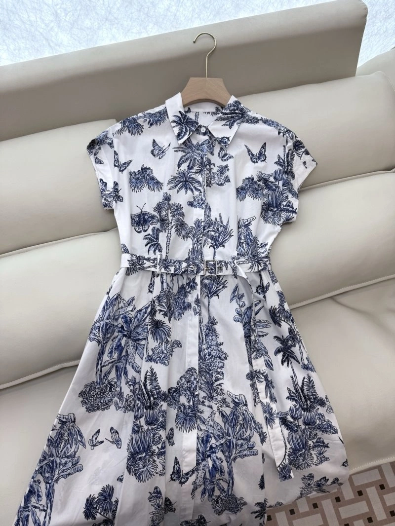 Low-cost Christian Dior Dress