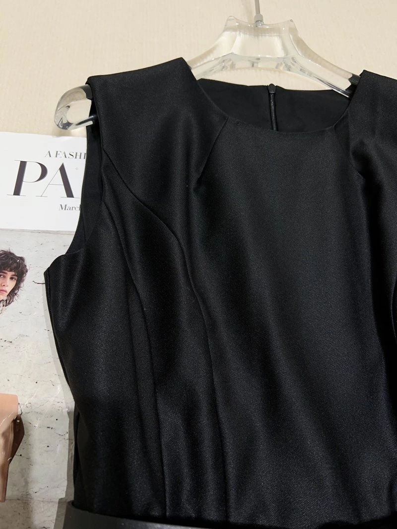 Factory-made Christian Dior Dress