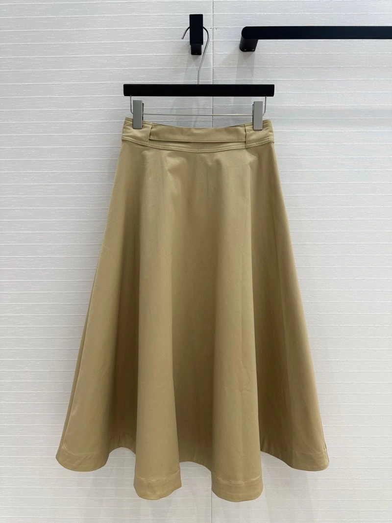 Low-cost Christian Dior Dress