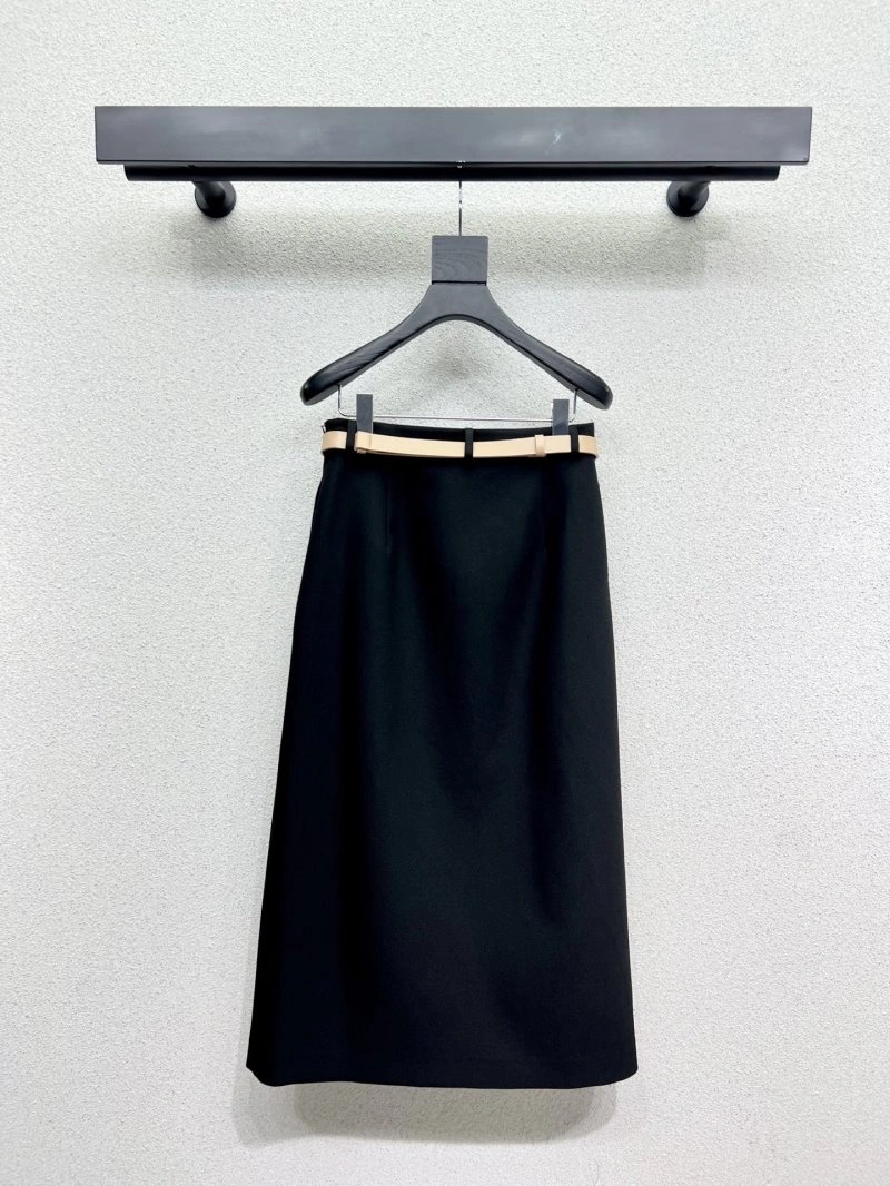 Low-cost Christian Dior Dress