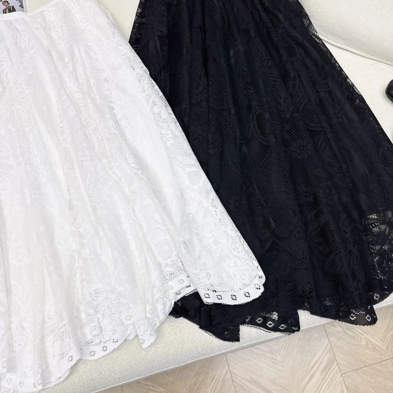 Low-cost Christian Dior Dress
