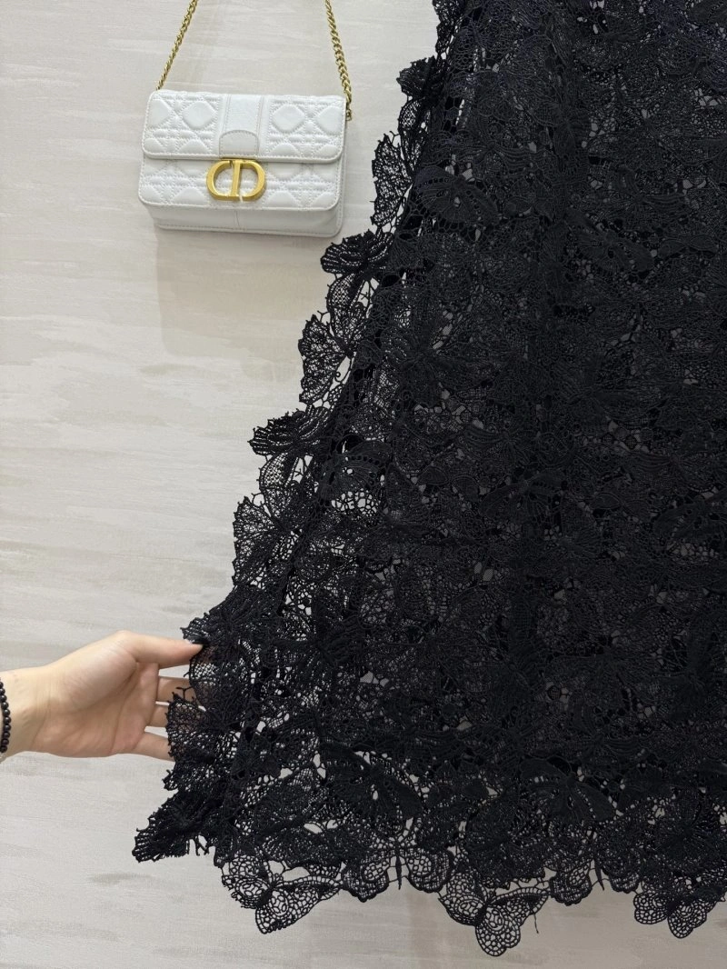Low-cost Christian Dior Dress