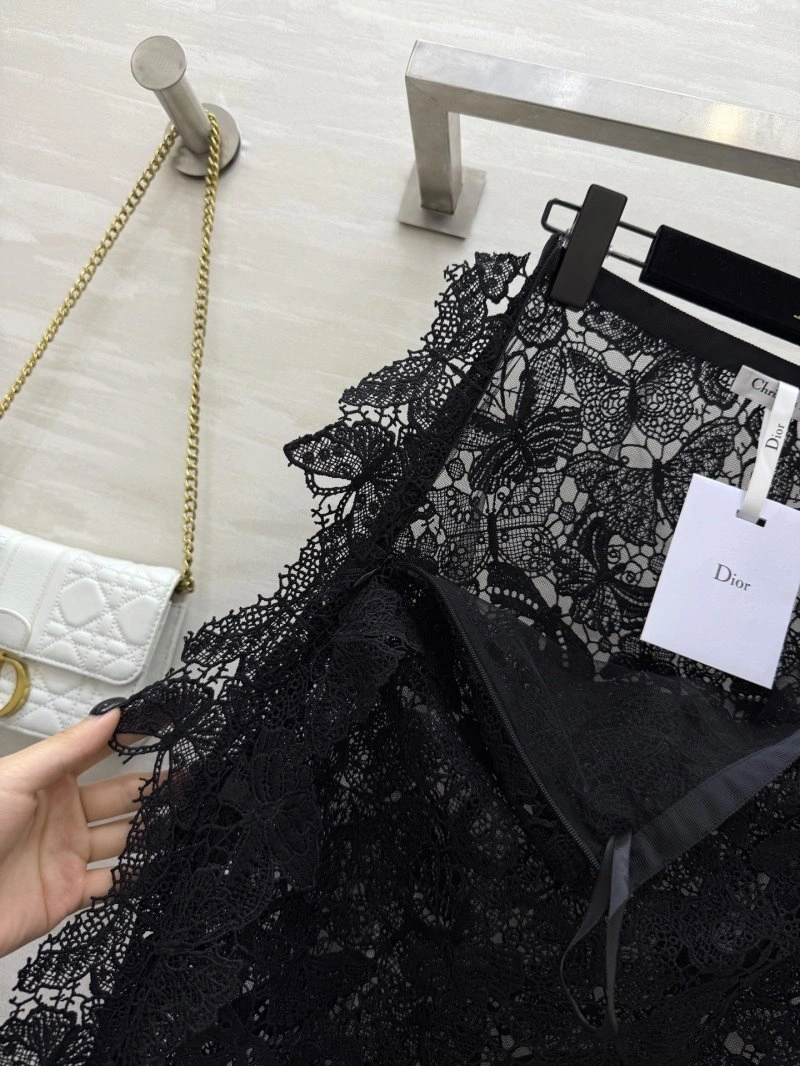 Low-cost Christian Dior Dress