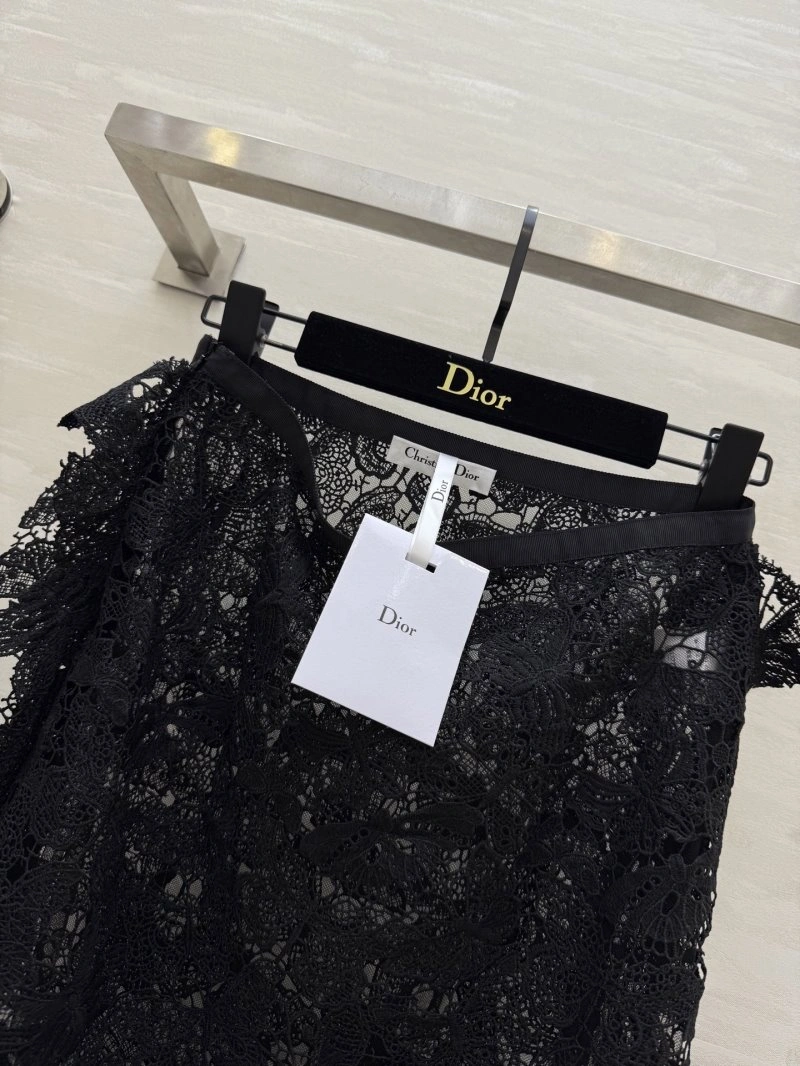 Low-cost Christian Dior Dress