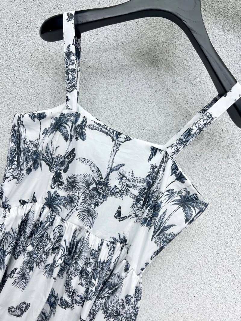 Inexpensive Christian Dior Dress
