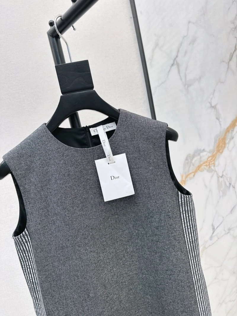 Accurate model Christian Dior Dress